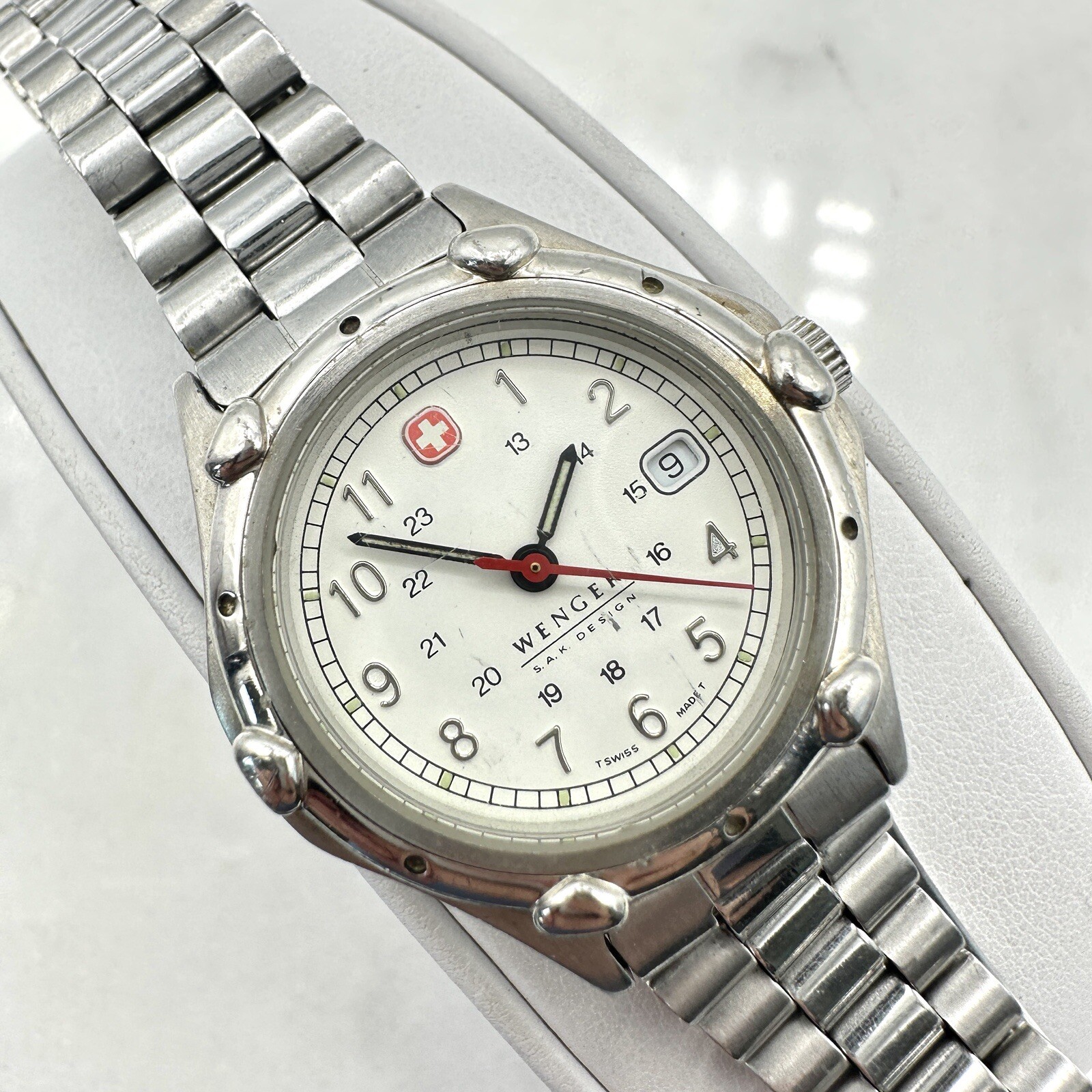 Wenger Swiss Army Womens Watch SAK Design 093.0690 Date 100m Runner for ...
