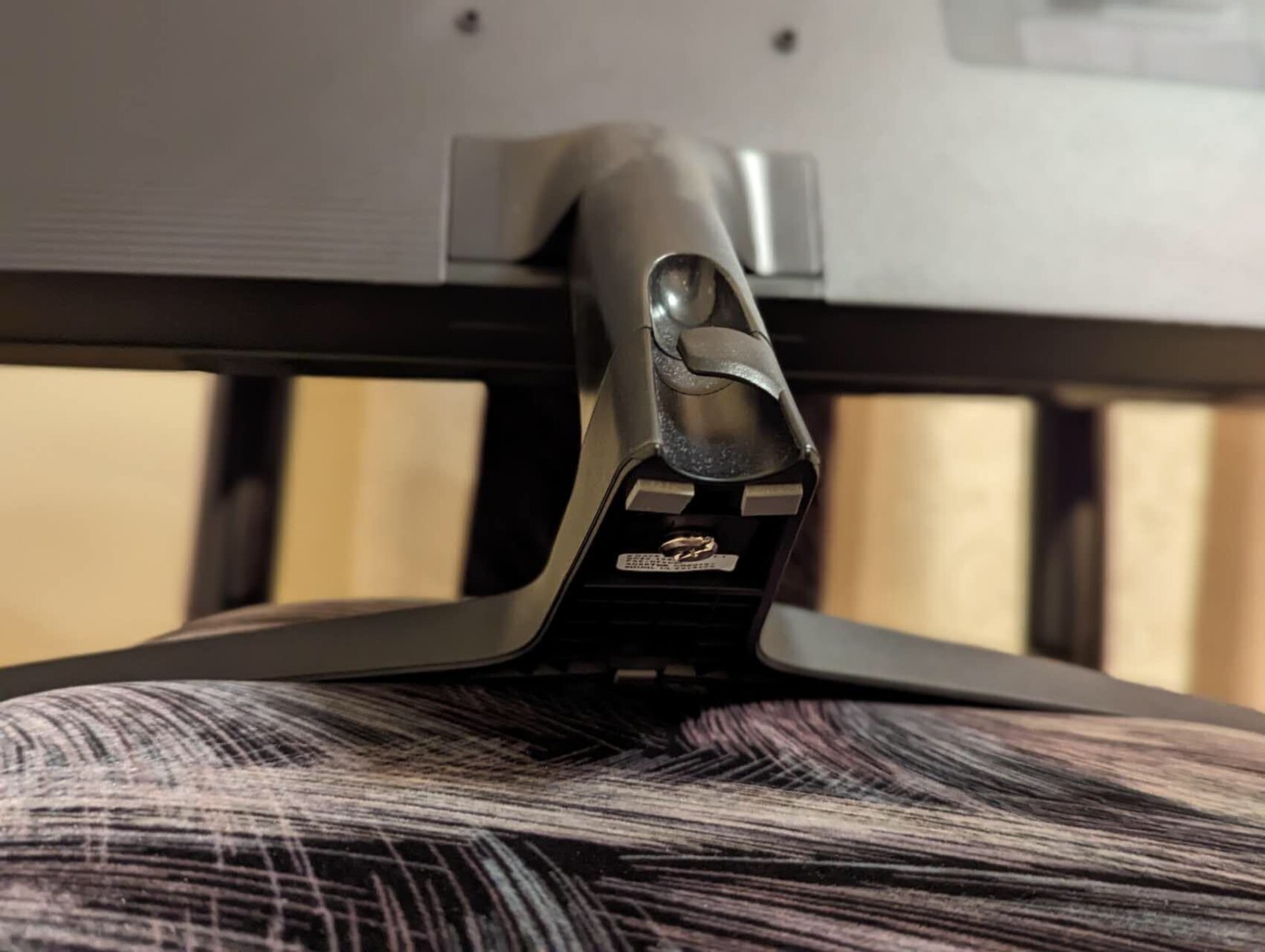 Samsung UJ590 LU32J590UQNXZA 32 inch Ultra HD Widescreen Monitor ...