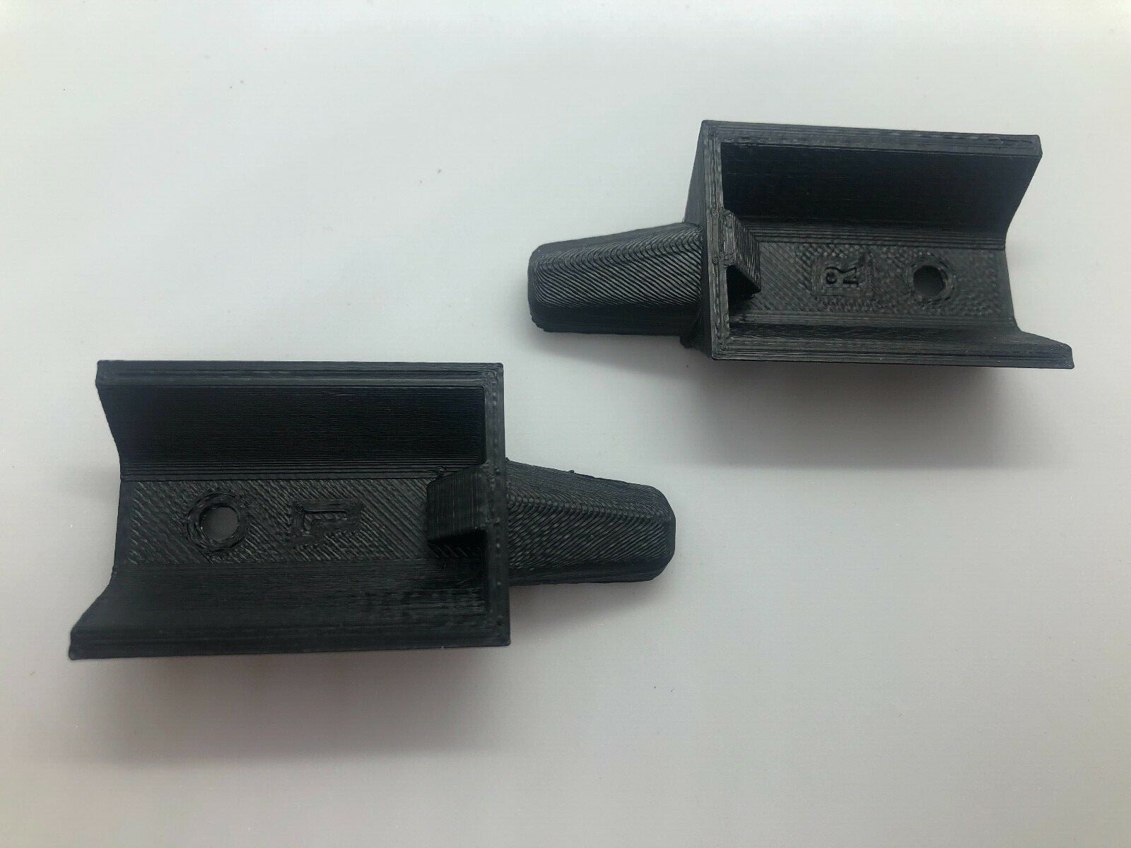 Land Rover Parcel Shelf Catch Clips - Range Rover Sport Freelander 2 ...