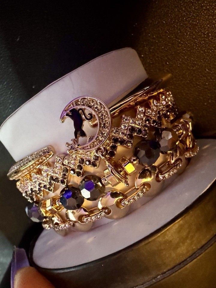 BP 2025 Halloween Stacks Unicorn - Gold Plating - Black Cat-Moon Charm ...