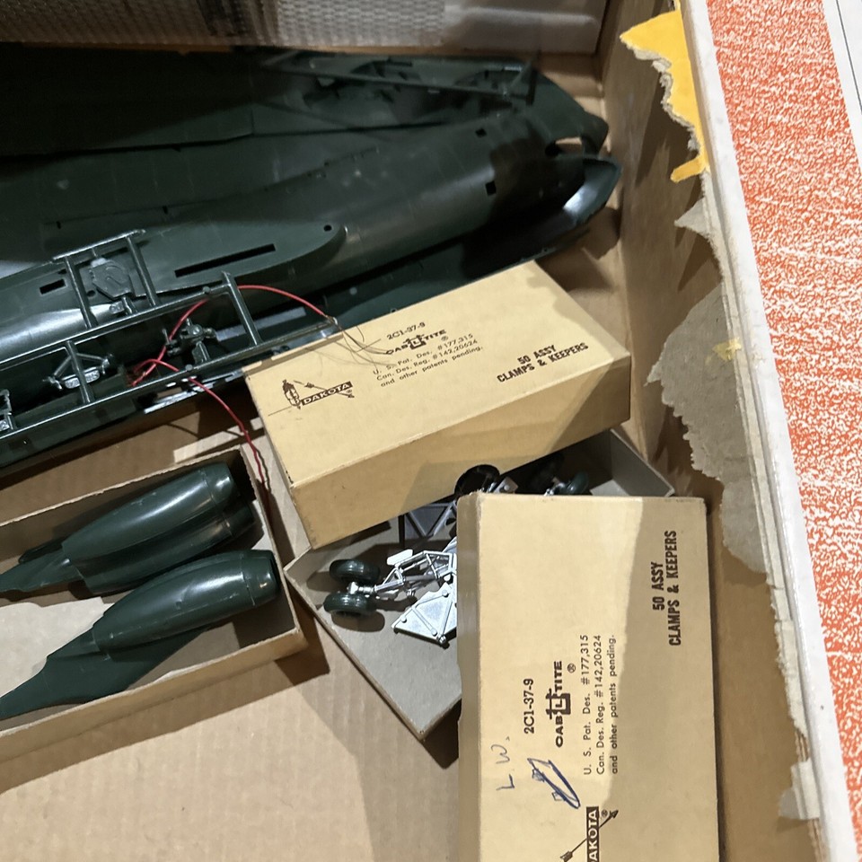 Rare Monogram B-52 Stratofortress...Kit PA215 ..1/72...MINT And One ...