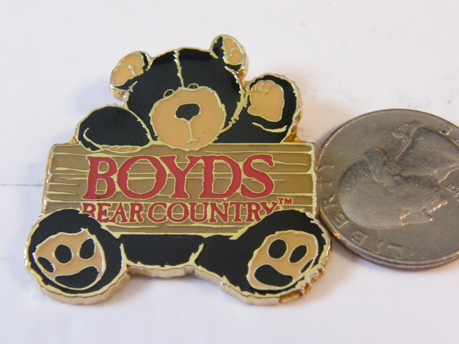 BOYD'S BEAR COUNTRY TRAVEL PIN | eBay