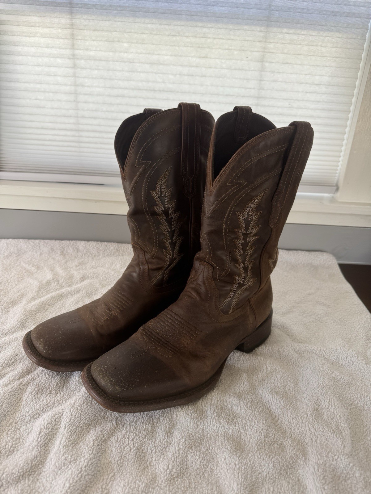 Tecovas Boots 9D Cafe Goat - Gem