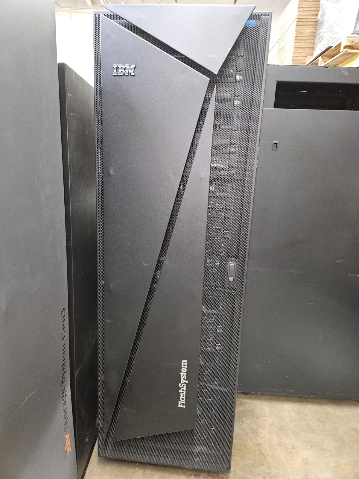 IBM 9837-415 A9000R Flash System No Batteries or Drives Included | eBay