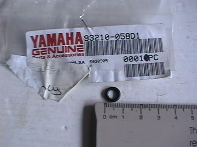 GENUINE YAMAHA FRONT WHEEL SPEEDO DRIVE O-RING 93210-058D1 YN50 YN100 ...