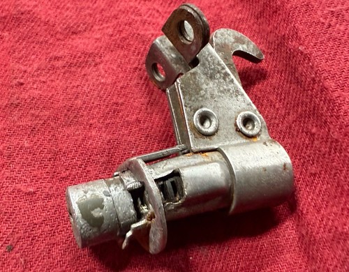 MB Willys Ford GPW WW2 Jeep toolbox lock A2899 Willys MB Ford GPW WWII ...