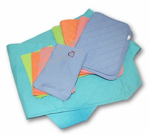 Tupperware Picnic Table Runner Set (Placemats, Napkins & Carrier) Blue ...