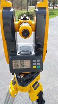 CST BERGER Dg 10 Digital Level Transit Theodolite Survey Without Tripod ...