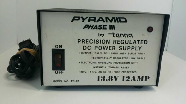 PYRAMID Phase III Precision Regulated DC Power Supply 13.8 Volts 12 ...