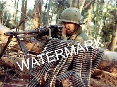 VIETNAM WAR M60 MACHINE GUNNER READY FOR ACTION 4" X 6" COLOR PHOTO ...