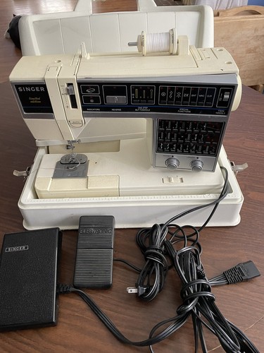 Singer 6268 Vintage Sewing Machine. Works. "SOLD AS IS" | eBay