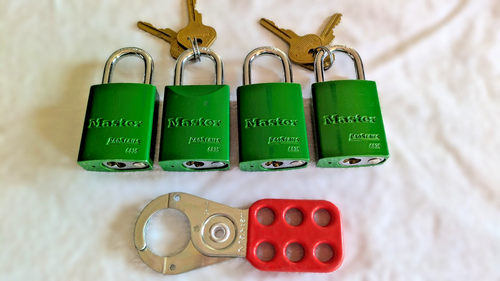 Master Lock ProSeries 6835 4 Padlocks 4 Keys Safety Lock Out Keyed ...