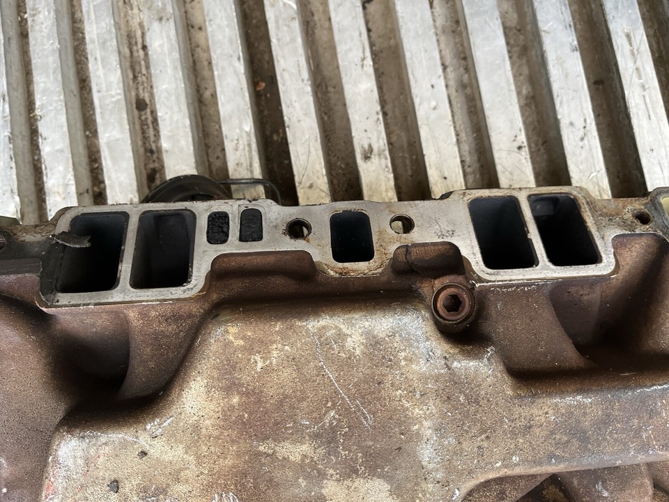 Intake Manifold TBI Aluminum Throttle Body Chevy K1500 SBC 14102182 350 ...