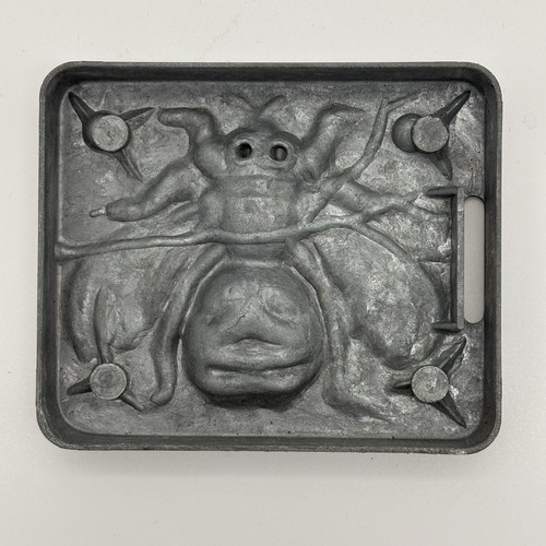 1964 Mattel Thingmaker Mold Giant Creepy Crawlers Fly / Bee #4490-057 ...