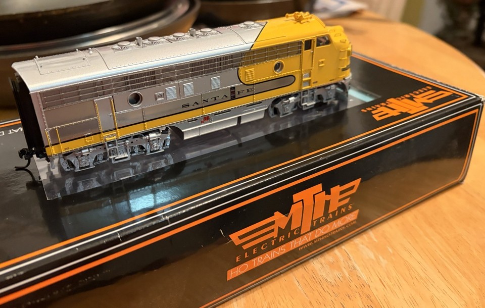 Ho Scale M.T.H. Santa Fe EMD F-7A Yellow Bonnet Diesel Loco #315 DCC ...