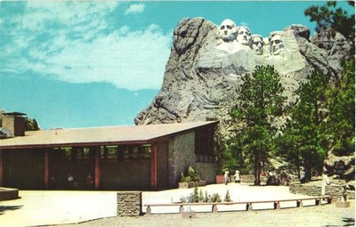 South Dakota Mt. Rushmore National Memorial and Building Vintage ...