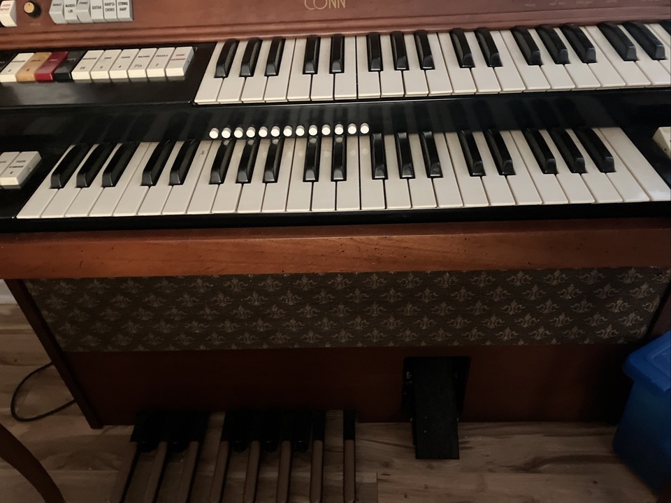 Conn Organ in Good Working Condition | eBay