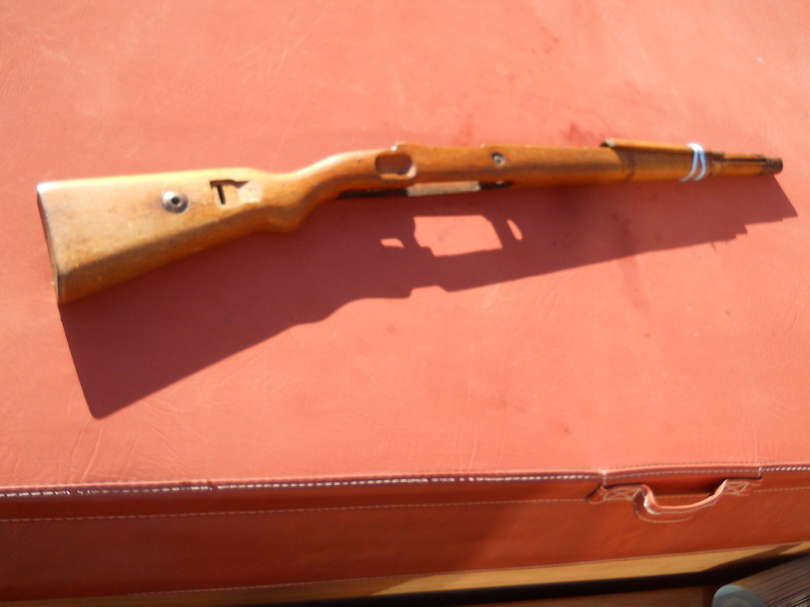 WW2 german K98 8mm mauser rifle solid wood stock w matching handguard ...