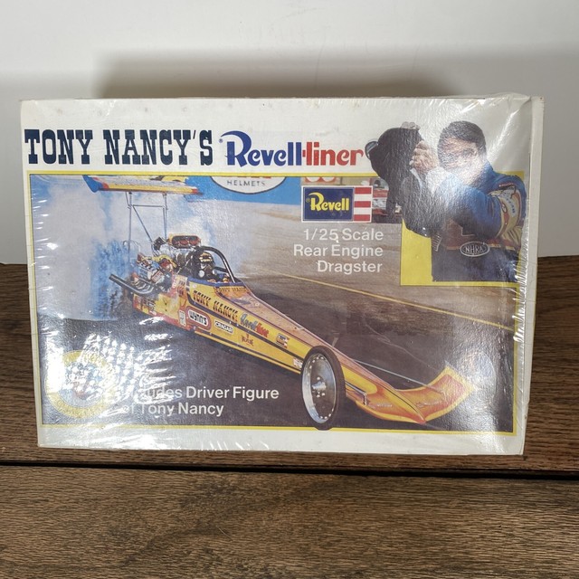 Tony Nancy's Revell Liner Rear Engine Dragster Model Kit 1/25 Figure ...