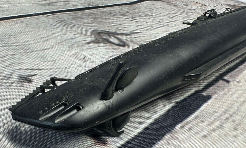 Aurora FF German Wolfpack U-Boat 716 MODEL PLASTIC 1961 1/600 SCALE | eBay