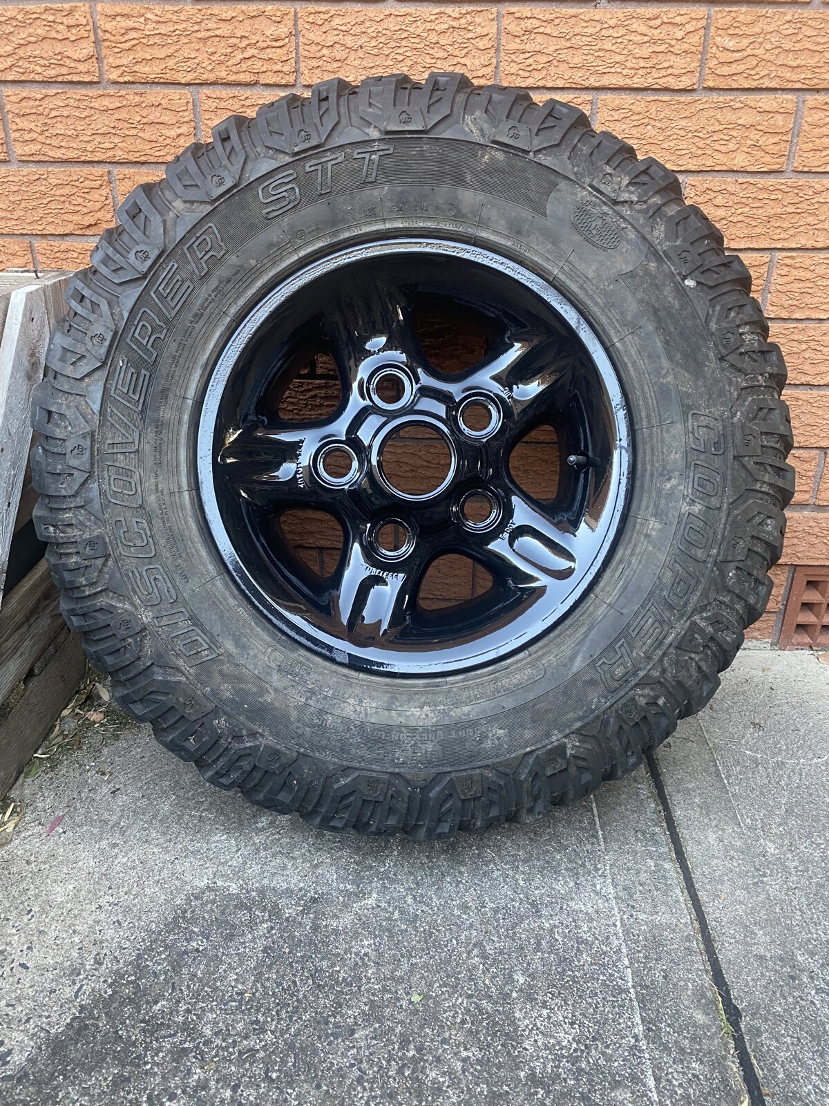 Land Rover Defender Tyres and Rims | eBay Australia