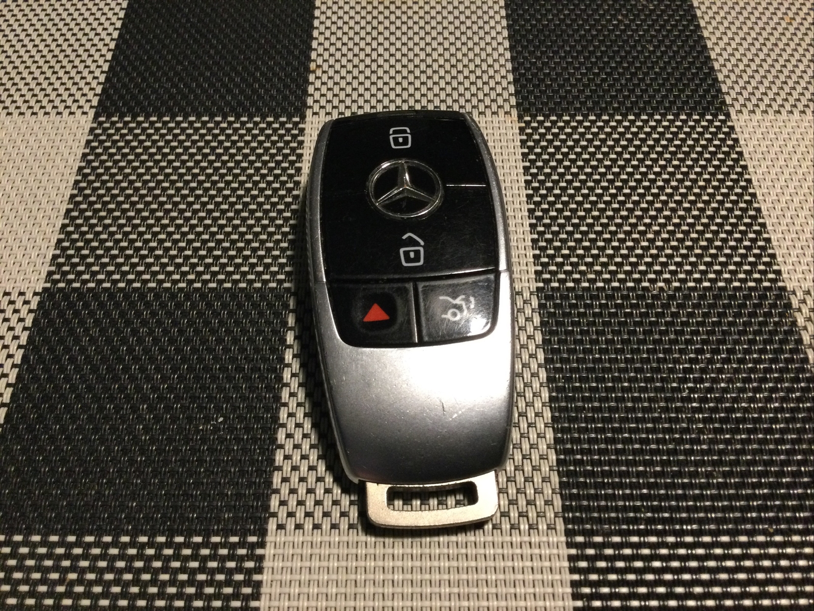 OEM Mercedes Keyless Remote Fob And Key Insert / Used | eBay