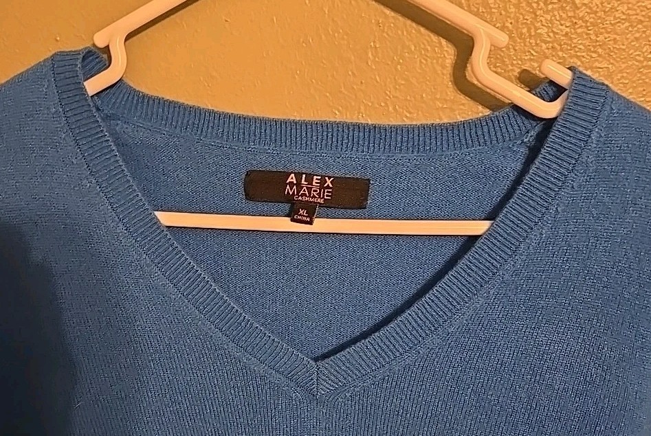 Alex Marie Cashmere Sweater Blue Long Sleeve V-Neck Size XL Women's 100 ...