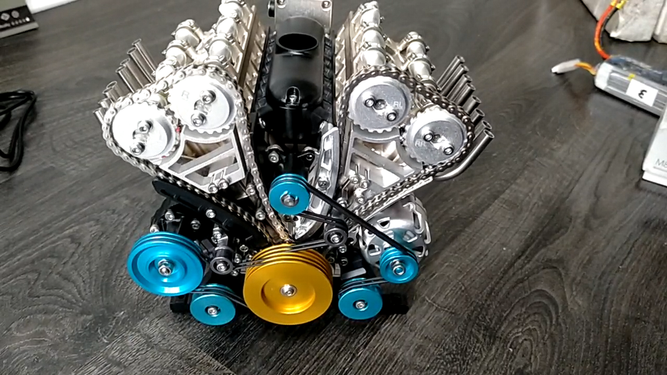 Teching V8 ALL METAL Model engine display moving BMW AUDI Ferrari F1 ...