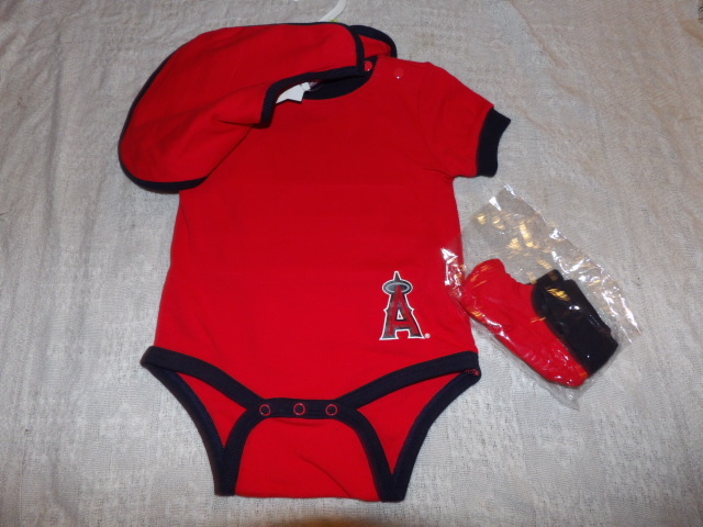 MLB LA Angels of Anaheim Red 3 Piece Bodysuit Outfit Sz 3-6M NWT | eBay