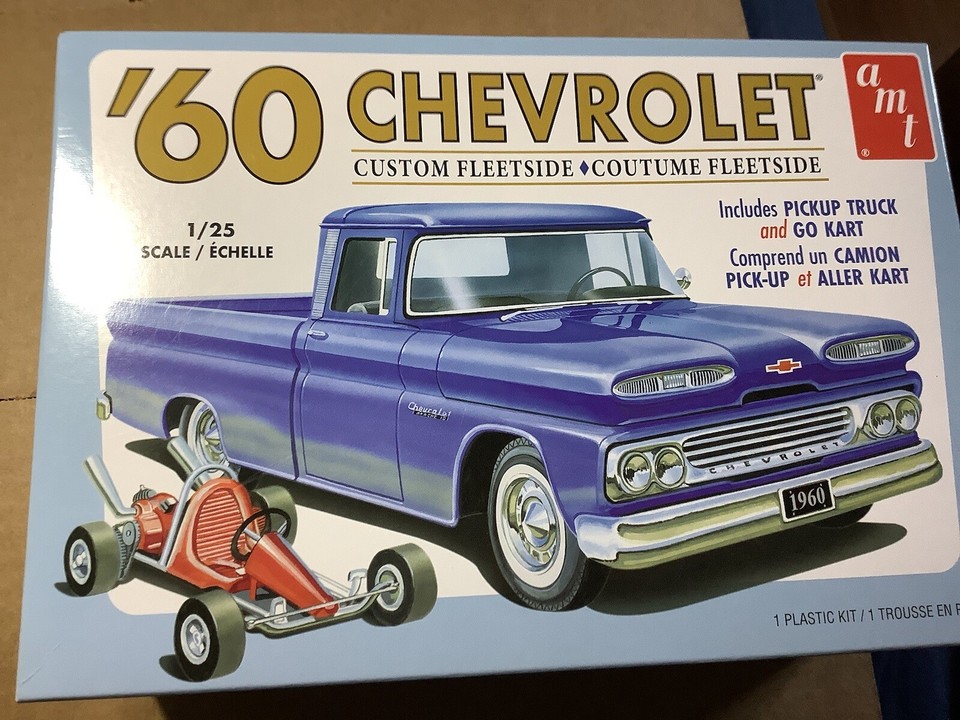 Amt model kit 1:25 scale 60 Chevrolet custom fleetside (chrome door ...