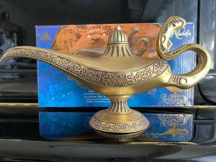 Disney Aladdin Lamp