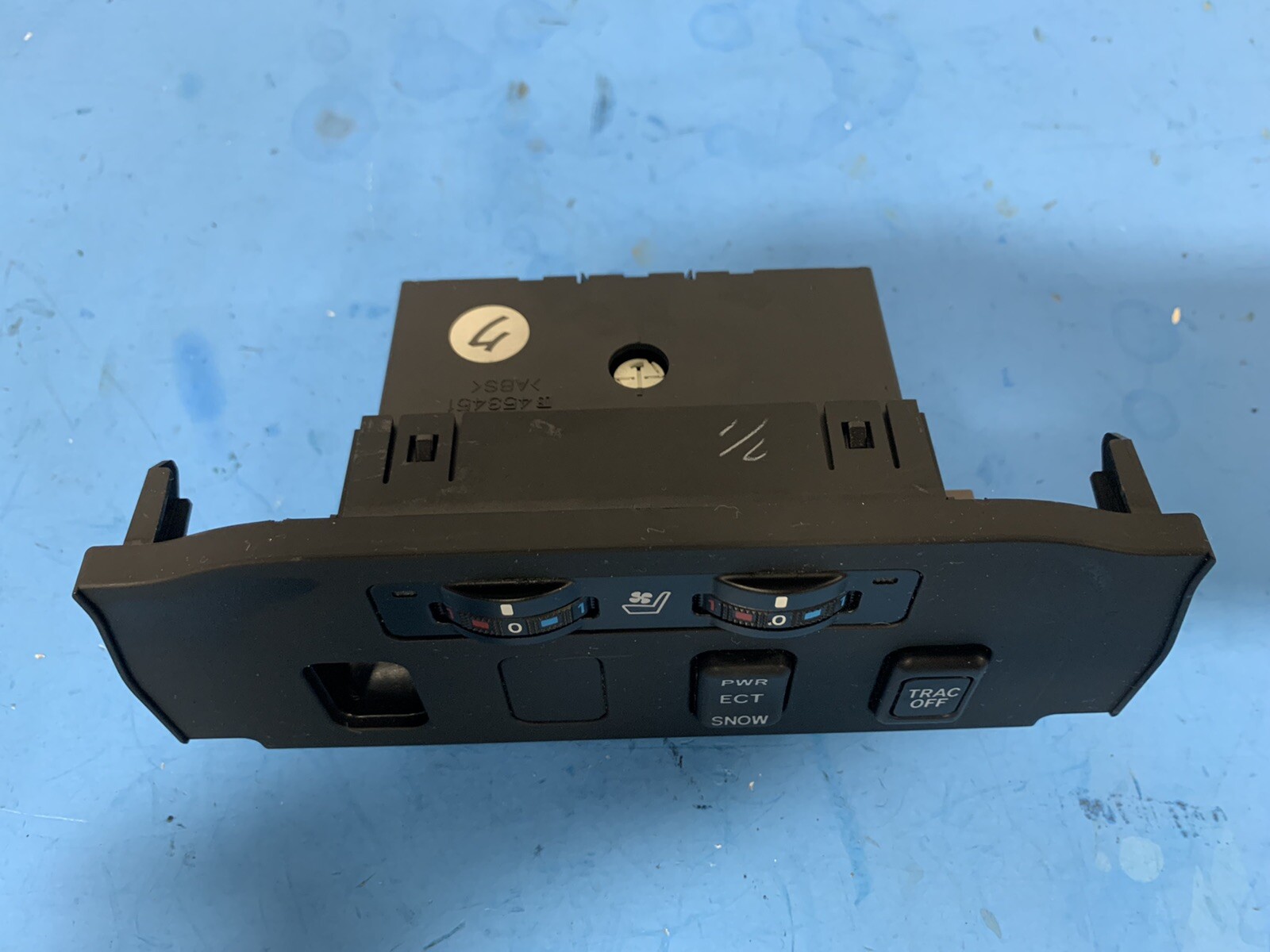 2006 - 2011 LEXUS GS300 GS350 CENTER CONSOLE SEAT HEATER CONTROL SWITCH ...