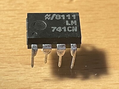 ICs & Processors - Operational Amplifier