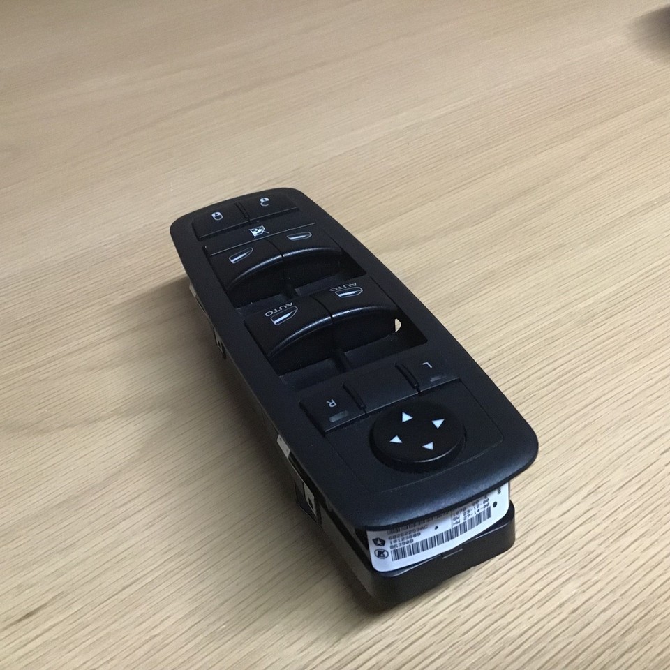 15- 24 RAM Chrysler Genuine Mopar Front Door Switch And Bezel ...