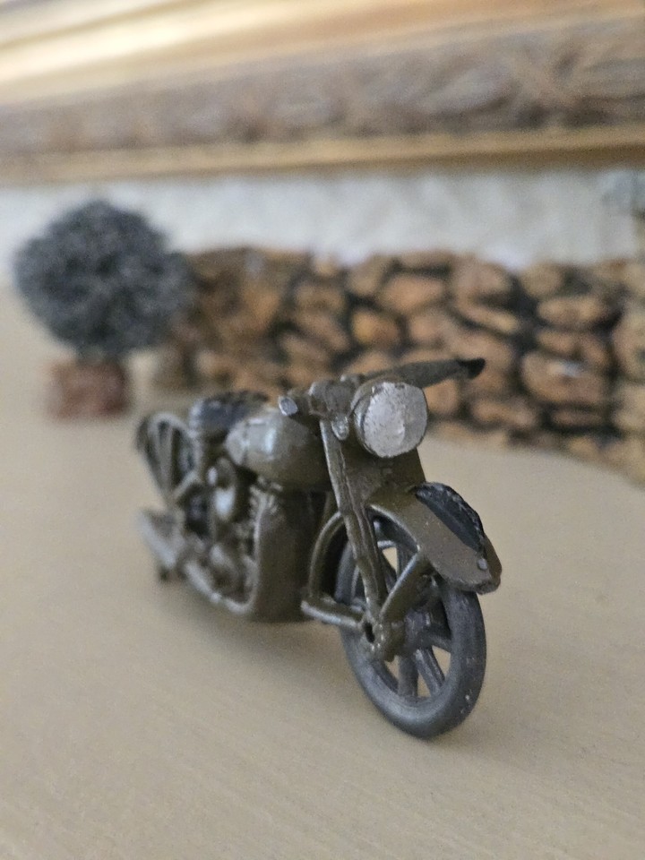 VINTAGE TIMPO #9007 MOTORCYCLE DISPATCH RIDER 2 PIECES LEAD TOY SOLDIER ...