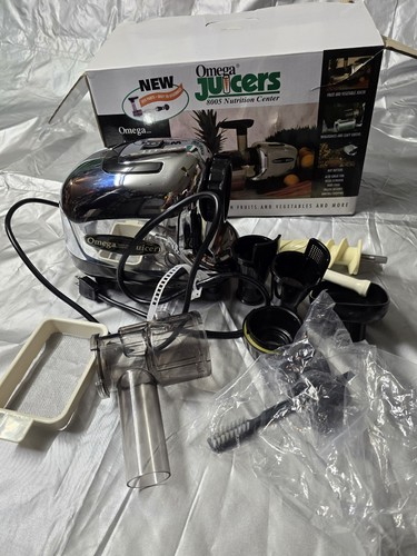 Omega Fruit & Vegetable Juice Extractor Model 8005 Juicer WORS(read ...