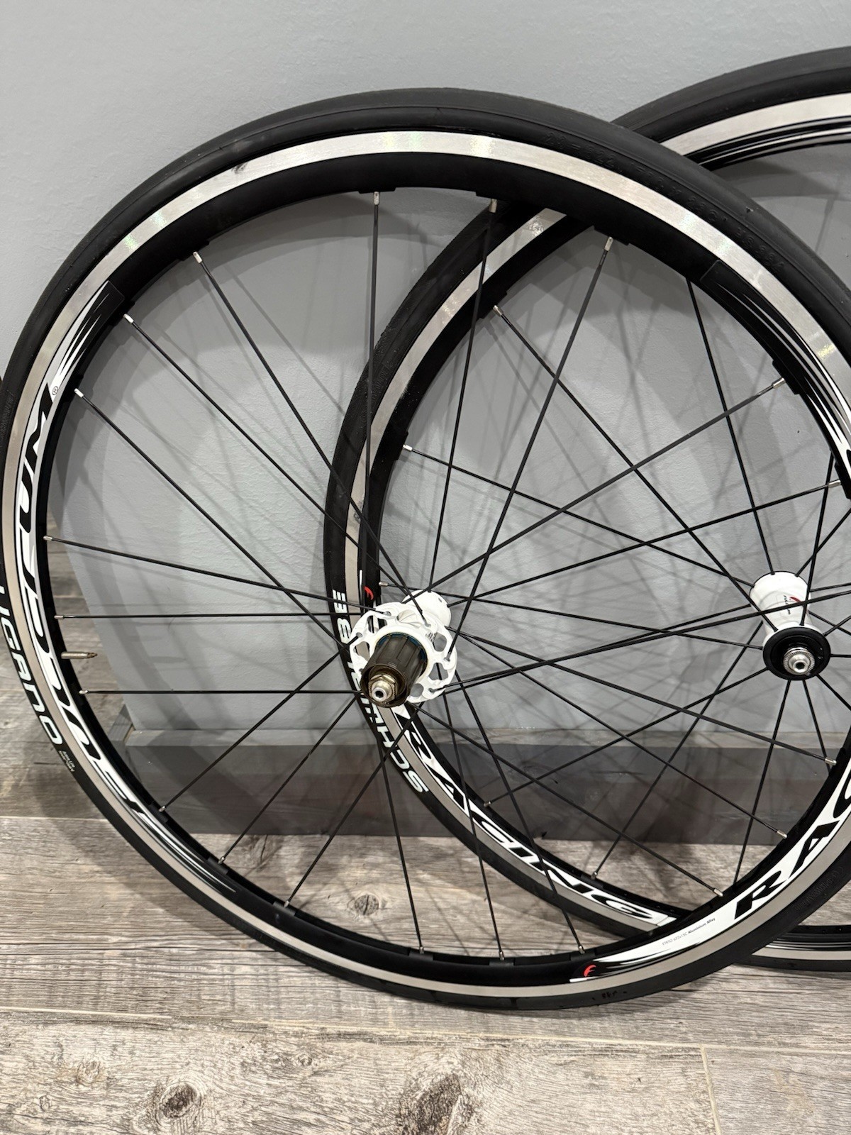 NEW NOS FULCRUM RACING 3 WHEELSET WITH SCHWALBE LUGANO TIRES | eBay