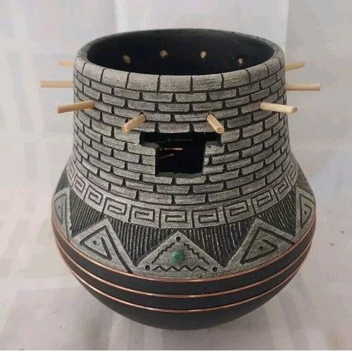 Gerald Pinto Navajo -Dine Chaco Carved Clay Pot | eBay