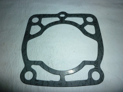 SUZUKI CYLINDER BASE GASKET 11241-34600 GT550 K L M A B 1973 - 1977 1 ...