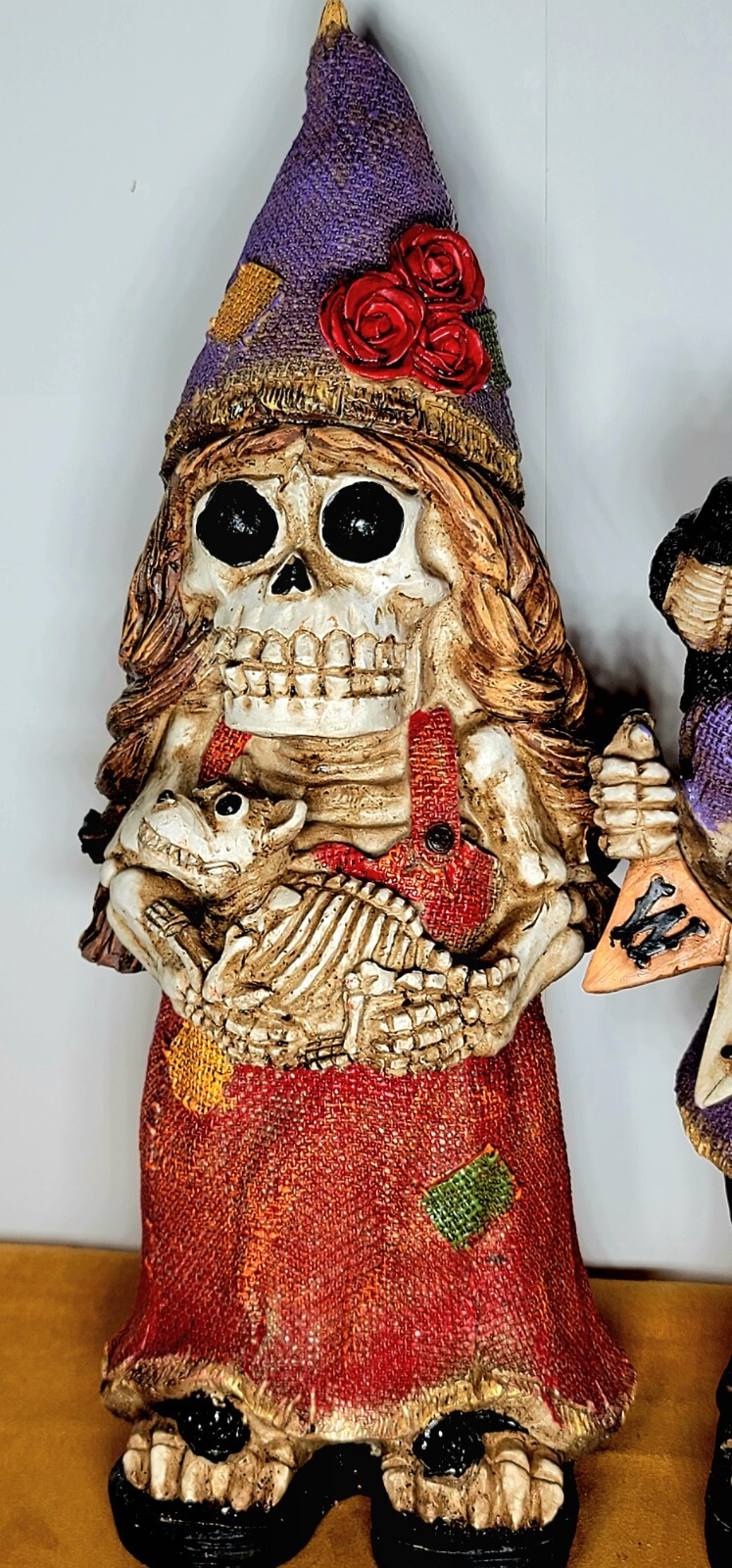 16 inch SKELETON GNOME Couple Male W/Bird & "Wicked" Sign Female W/Cat ...