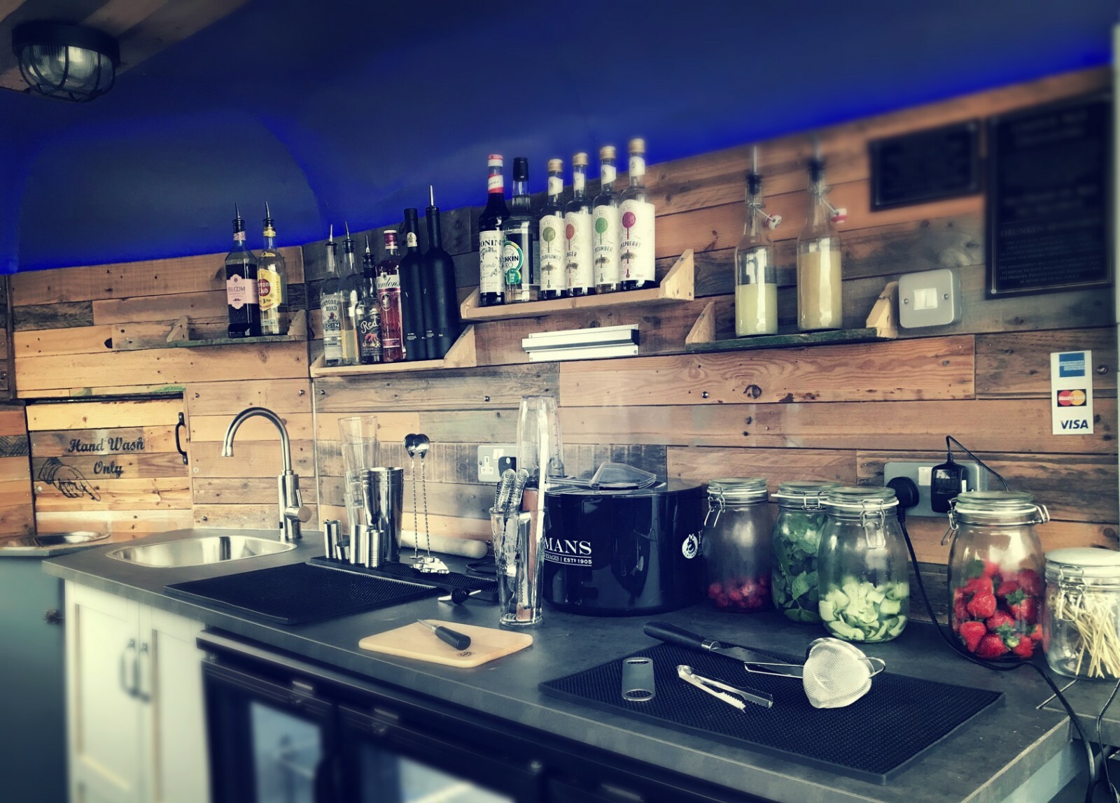 Horse Trailer Conversion Business Mobile Bar Catering coffee gin ...