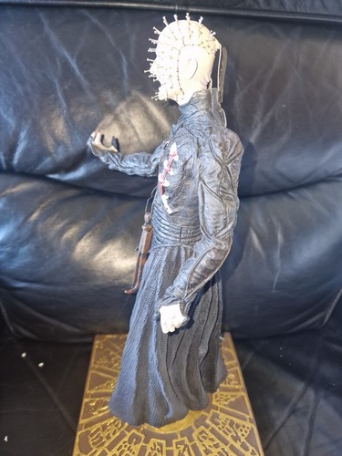 NECA/REEL TOYS HELLRAISER PINHEAD STATUE 1/6 Scale Resin Figure 15 ...