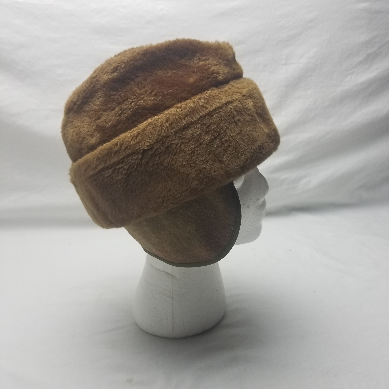 Vintage UNITED HATTERS CAPS Russian Brown FUR CAP HAT… - Gem
