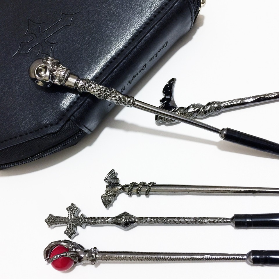 The Crypt Makeup Brushes & Handmade Coffin Case - Goth makeup Skull ...