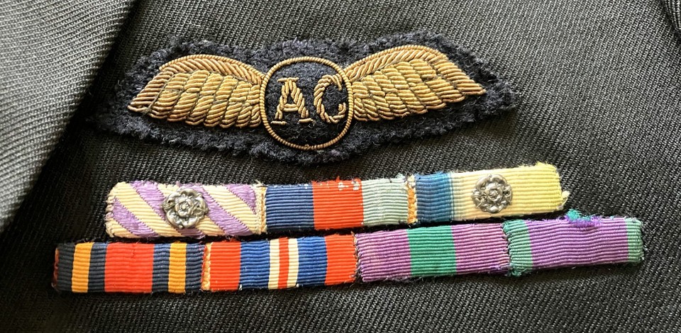 Aviation tunic, WWII Royal Air Force pilot with Distinguished Flying ...