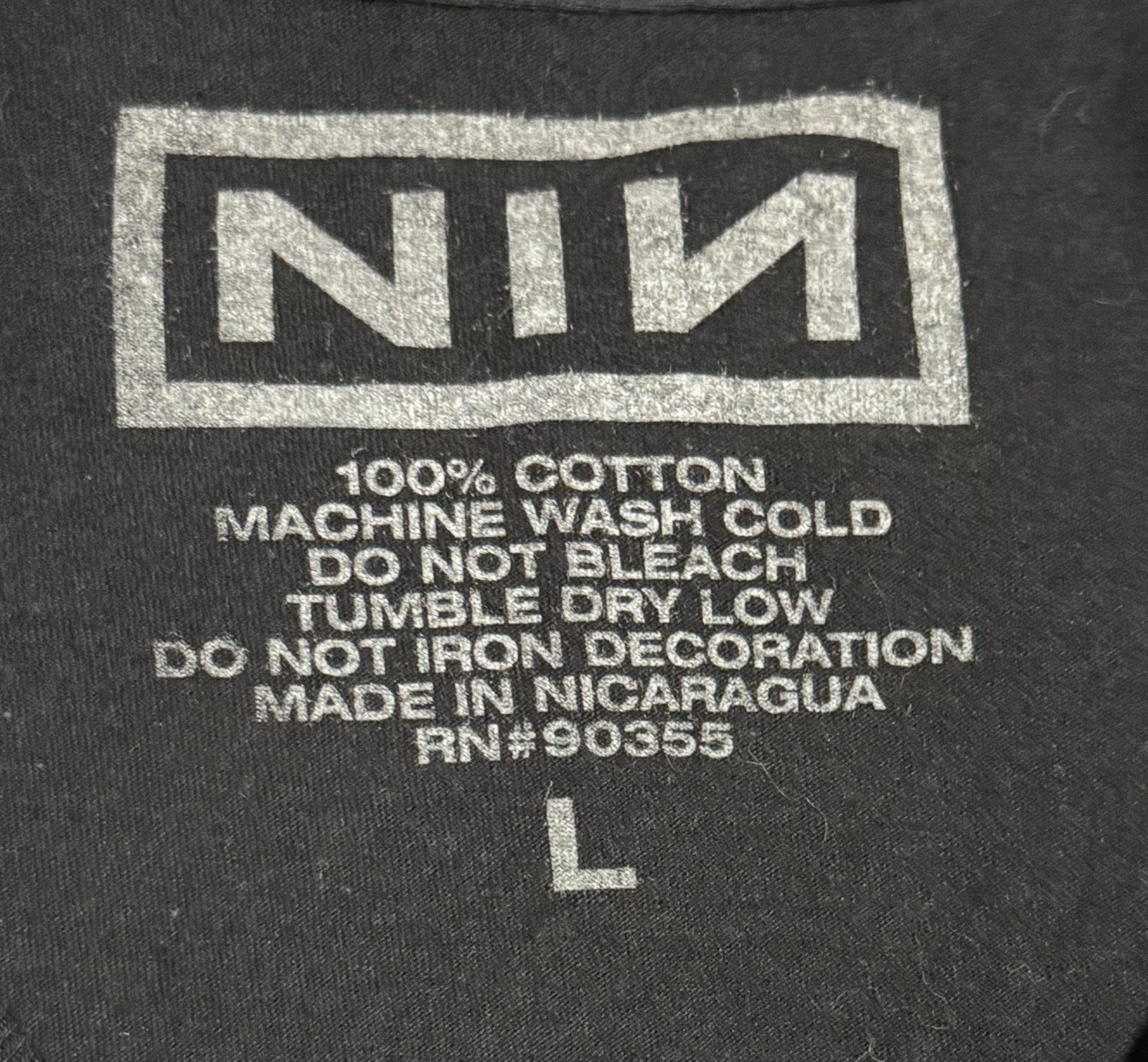 NIN Nine Inch Nails Band Graphic Unisex T shirt L - Gem