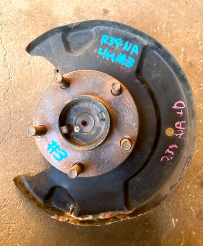 NISSAN SKYLINE R34 GT RB25DE NA non turbo front upright + hub passenger ...