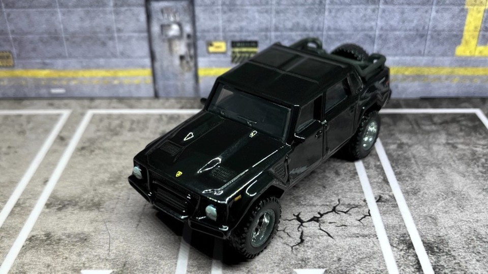 CUSTOM Lamborghini LM002 • Chrome Wheels • 2025 Hot Wheels • Fast ...