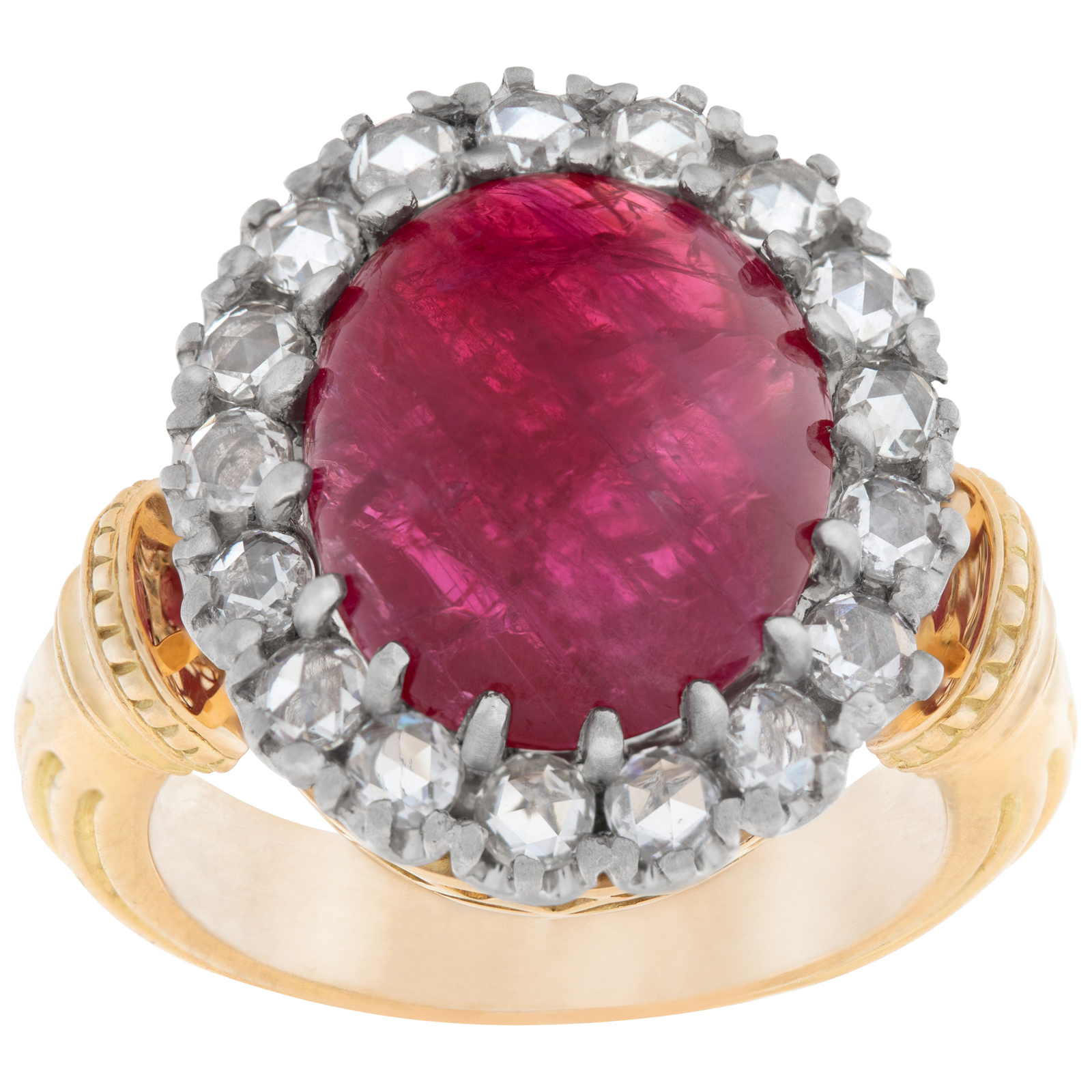 Cabochon Burma Ruby with diamond halo ring set in 18k… - Gem