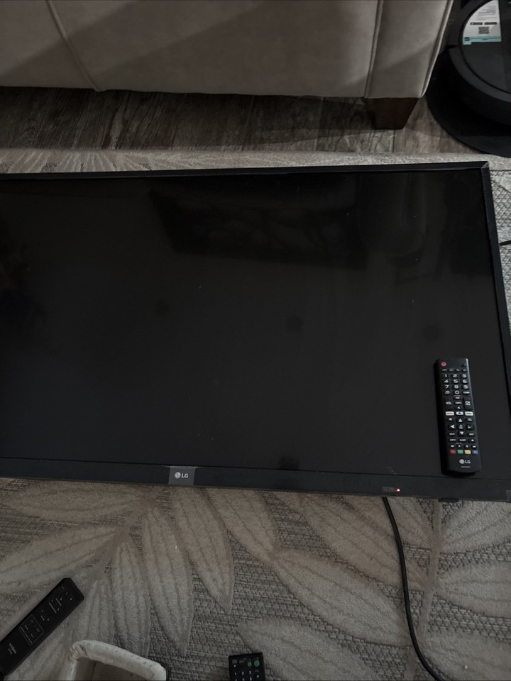 LG Tv Crystal UHD CU8000 4K TV 125 Cm with Remote Control | eBay